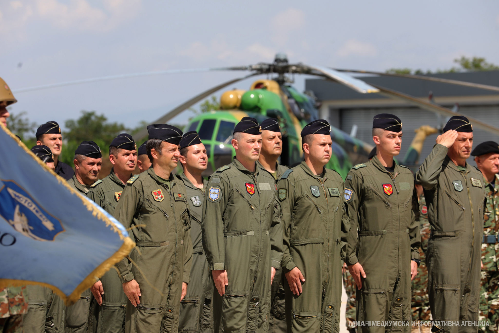 АКО КОНКУРИРАТЕ ЗА ВОЈНИК ВО АРМ, ЈАВЕТЕ СЕ ПРВО ВО ПАРТИЈА ...