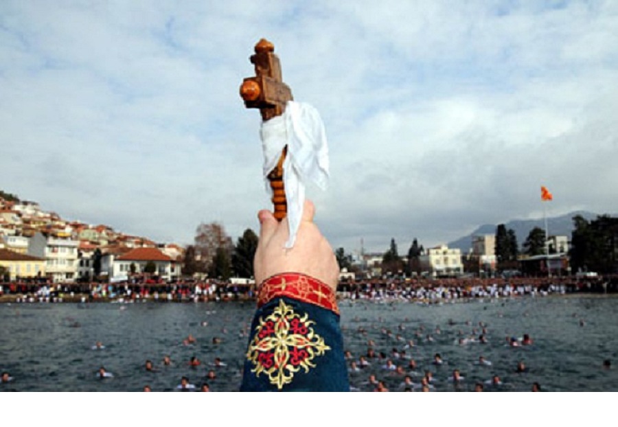 ДЕНЕСКА Е ВОДИЦИ Православните го празнуваат Богојавление ...
