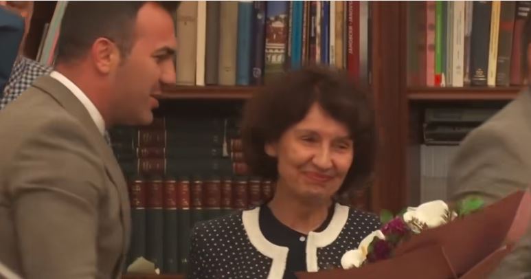 (ВИДЕО) БУКЕТ И ПРЕГРАТКИ Адеми и честиташе роденден на Силјановска ...