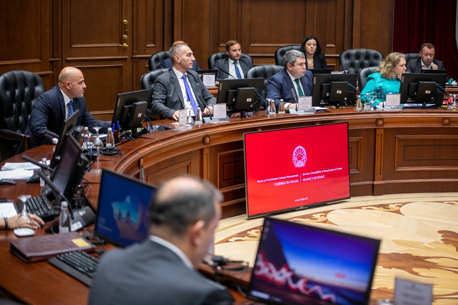 ВЛАДАТА ЧЕСТИ НЕРАБОТЕН ДЕН ЗА АДМИНИСТРАЦИЈАТА Состанокот на ОБСЕ ќе ги скрати и часовите во