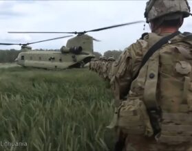 📽️ ПОТПИСОТ МЕЃУ ИРАН И САД ЌЕ ПАДНЕ ВО ХОТЕЛОТ НА ЏЕЈМС БОНД Таму се ...